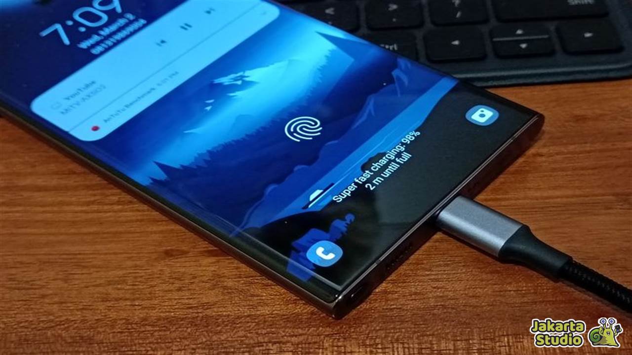 Fast Charging Smartphone Tidak Berfungsi? Penyebab dan Solusinya