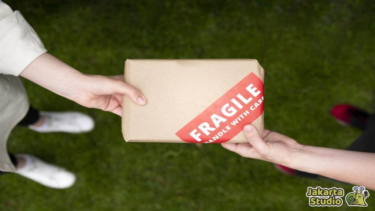 Solusi Ketika Menerima Paket yang Tidak Dipesan