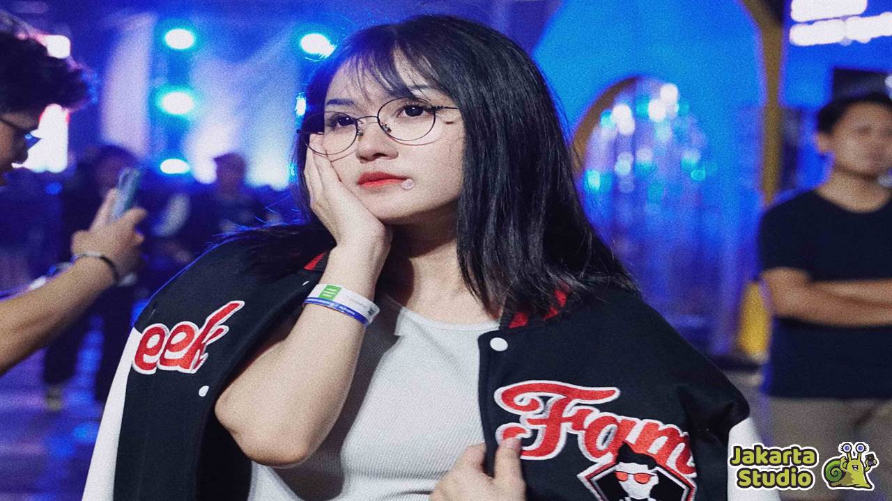 Profil Geek Aleyna, Talent Cantik Geek Fam ID