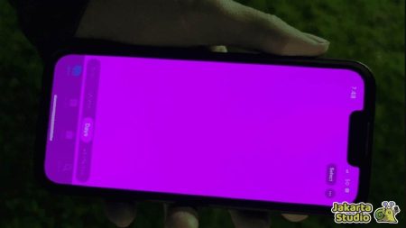 Cara Menghilangkan Bercak Ungu di Layar LCD HP