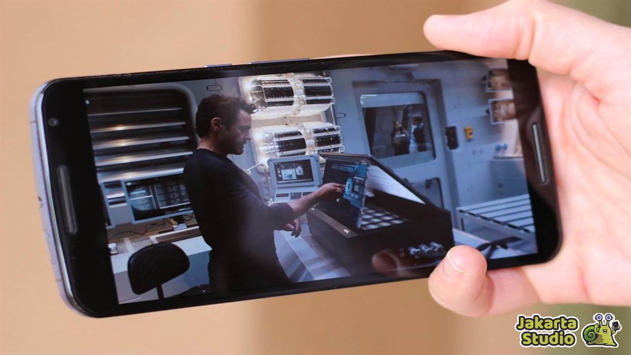 Perbedaan Layar IPS vs AMOLED: Mana yang Lebih Bagus untuk HP?