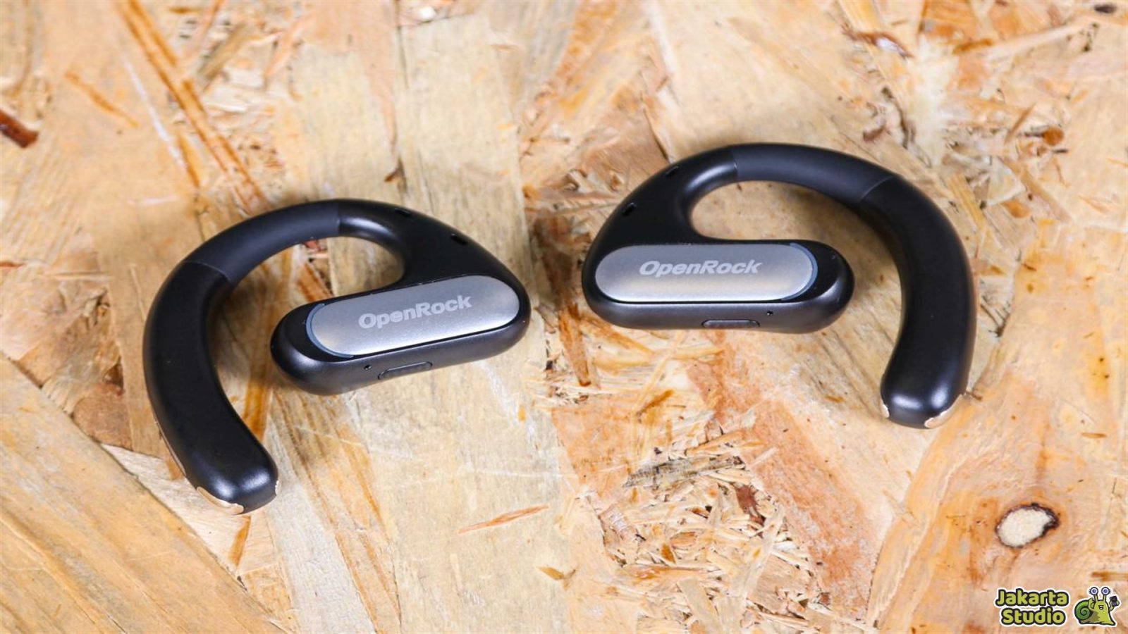 Rekomendasi 10 Earphone Open-Ear Wireless Stereo (OWS) Terbaik