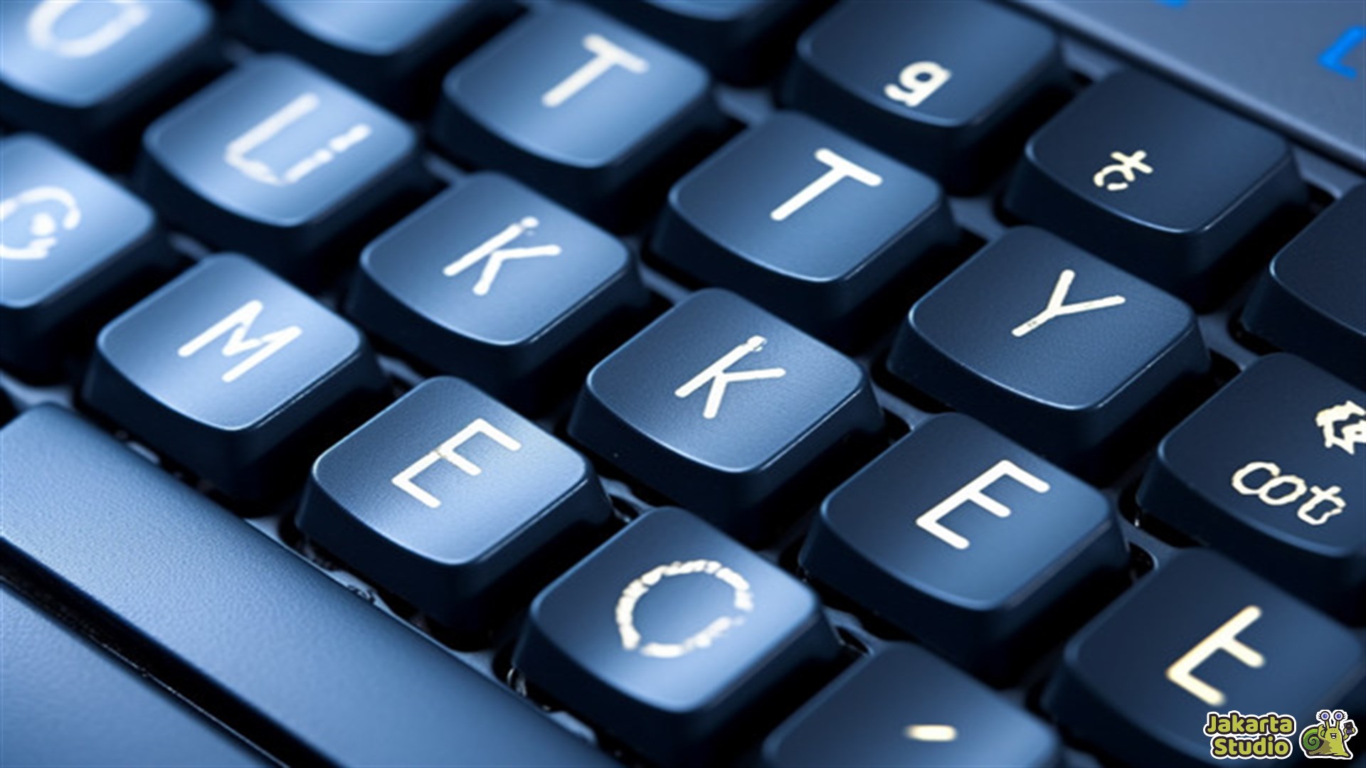 Kenapa Huruf Keyboard QWERTY Bukan ABCD? Ternyata Ini Sejarahnya!