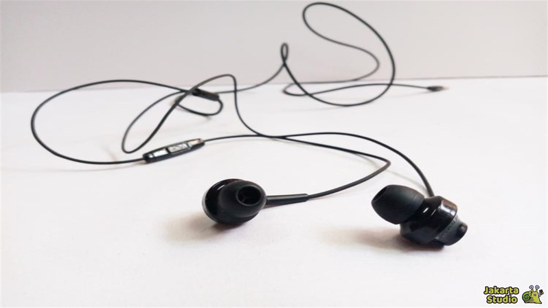 Cara Merawat Headset Kabel Agar Tidak Cepat Putus Sebelah